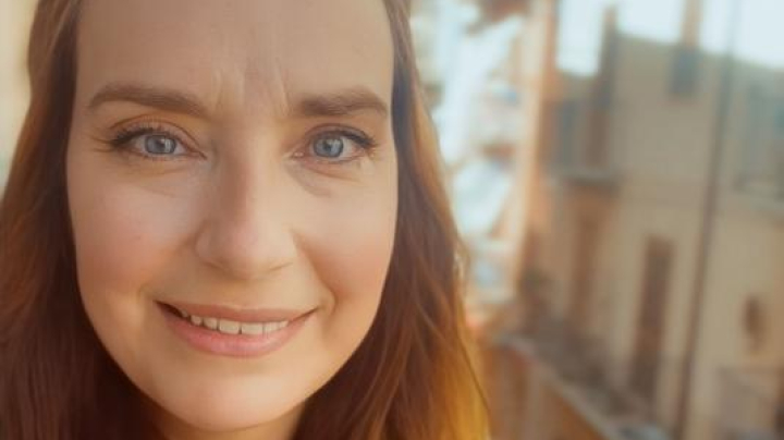 Gina Caviar | Lessonface