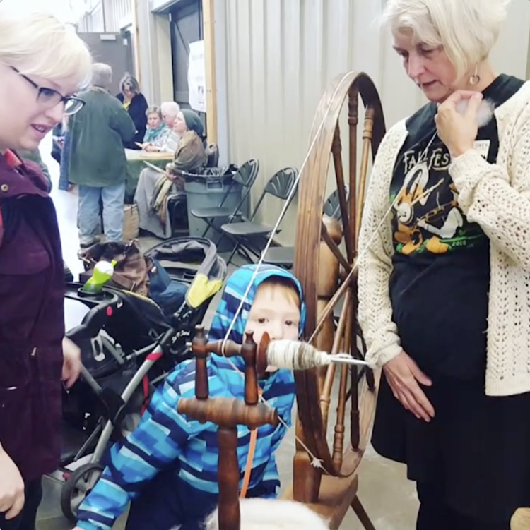 Spindle and Wheel - Spinning on a Walking Wheel | Lessonface