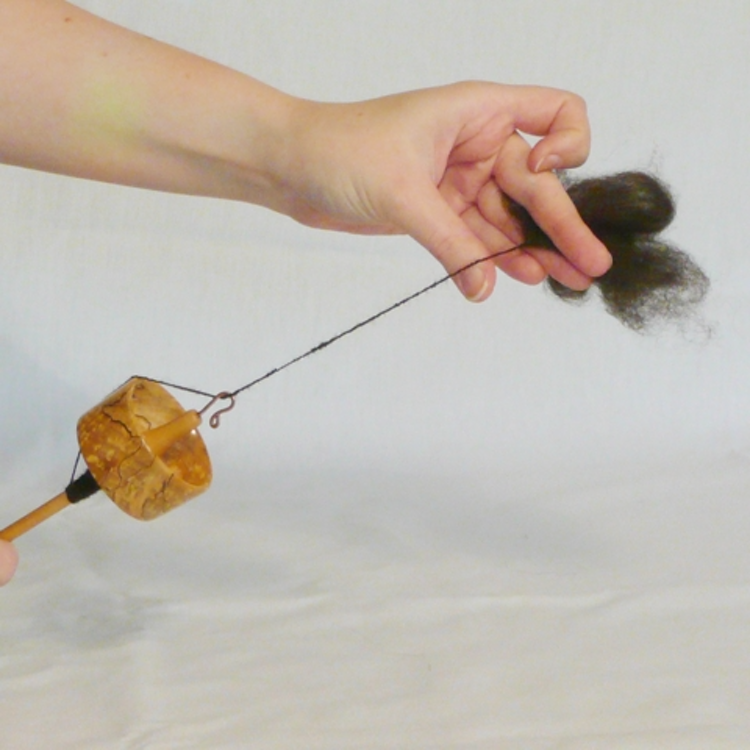 Spin Anywhere: a Drop Spindle Class for Wheel Users | Lessonface