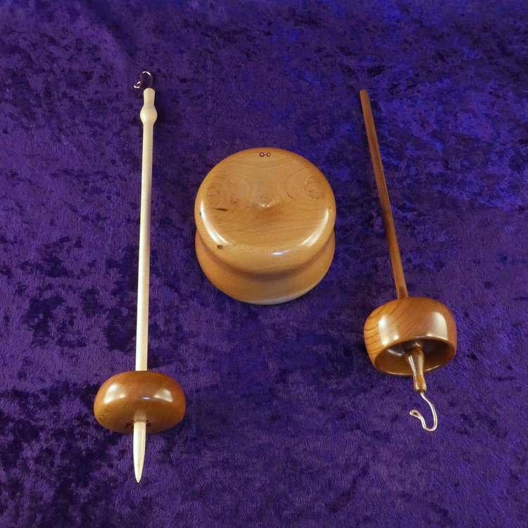 How to Choose the Best Spindle for Your Spinning Project | Lessonface