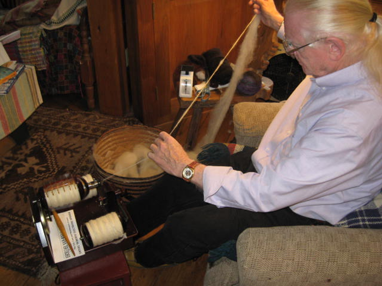 Hand Carding and the Long Draw | Lessonface