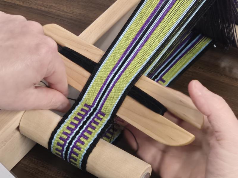 Inkle Weaving 101 | Lessonface